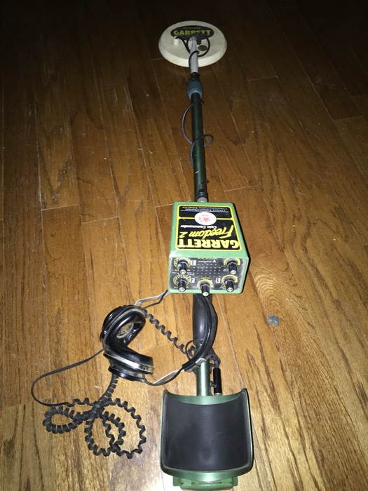 Garrett Freedom 2 Coin Commander with 7"coil & 4"coil for sale in Fort ...